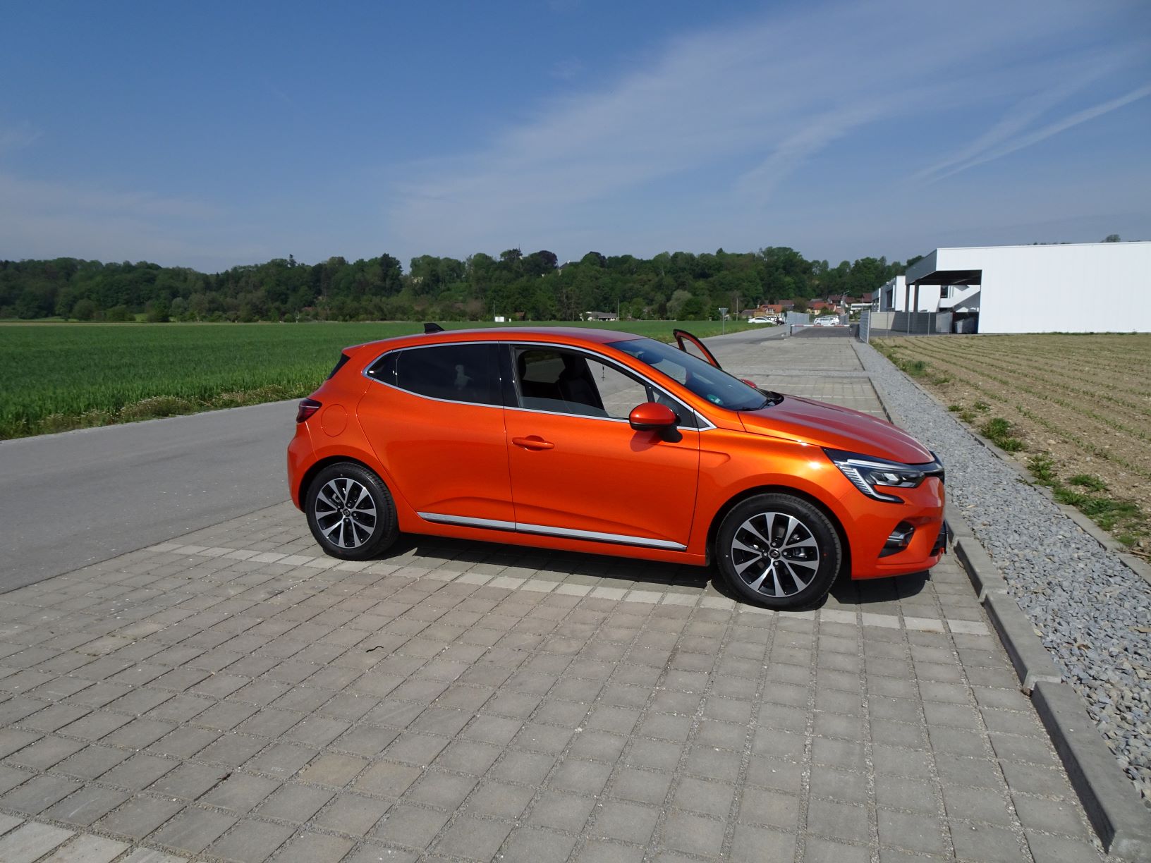 Bilder In orange - Renault Clio 5 Forum